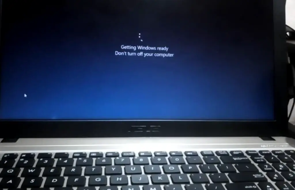 Getting windows ready stuck after install windows 11 2023 update